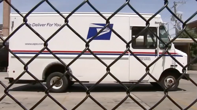 Usps In Chicago Threaten To Stop Delivering Mail To Dangerous